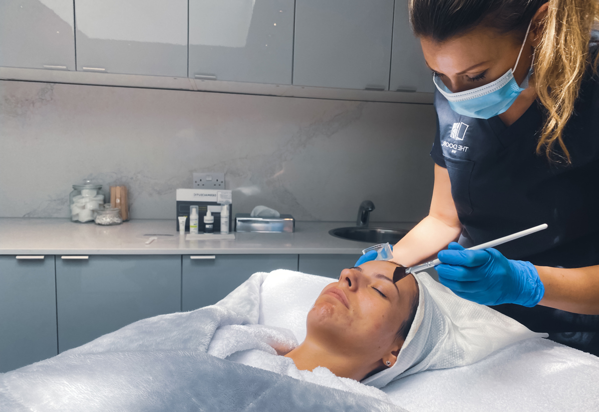 Lunchtime Peel — The Door W4